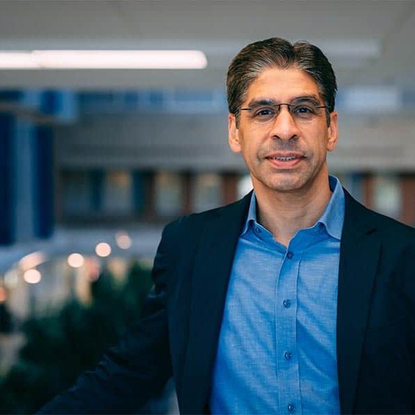 ‘This device saved my life’ - Canadian-first treatment to relieve ...